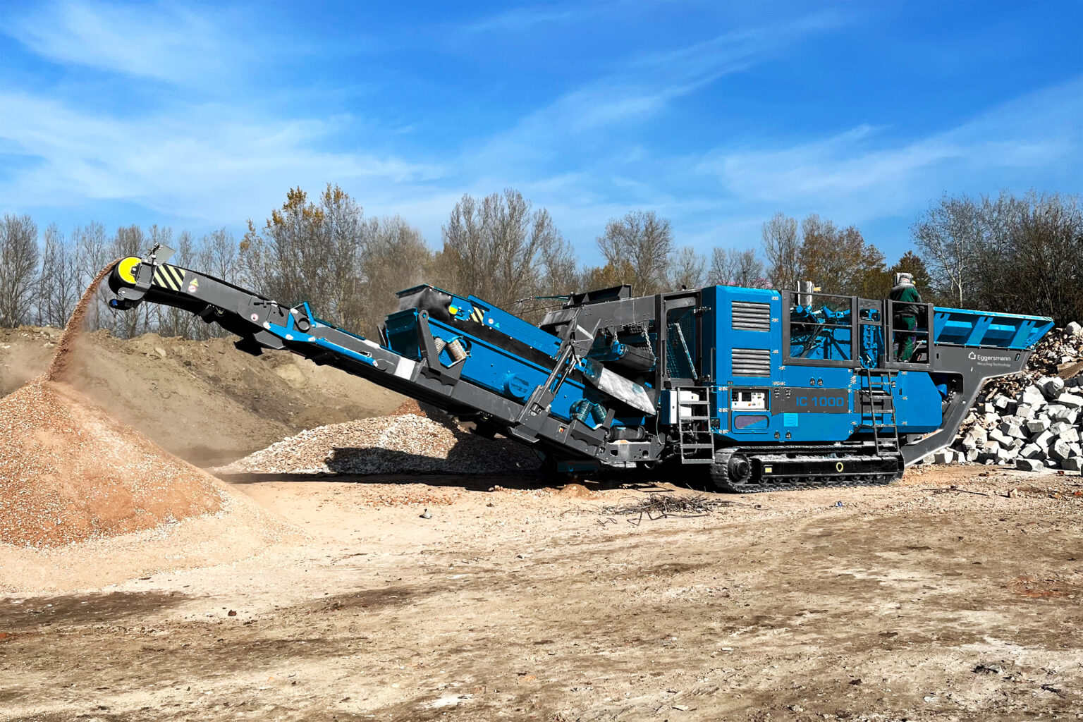 Prallbrecher für mobile Bauschuttaufbereitung - RECYCLING magazin